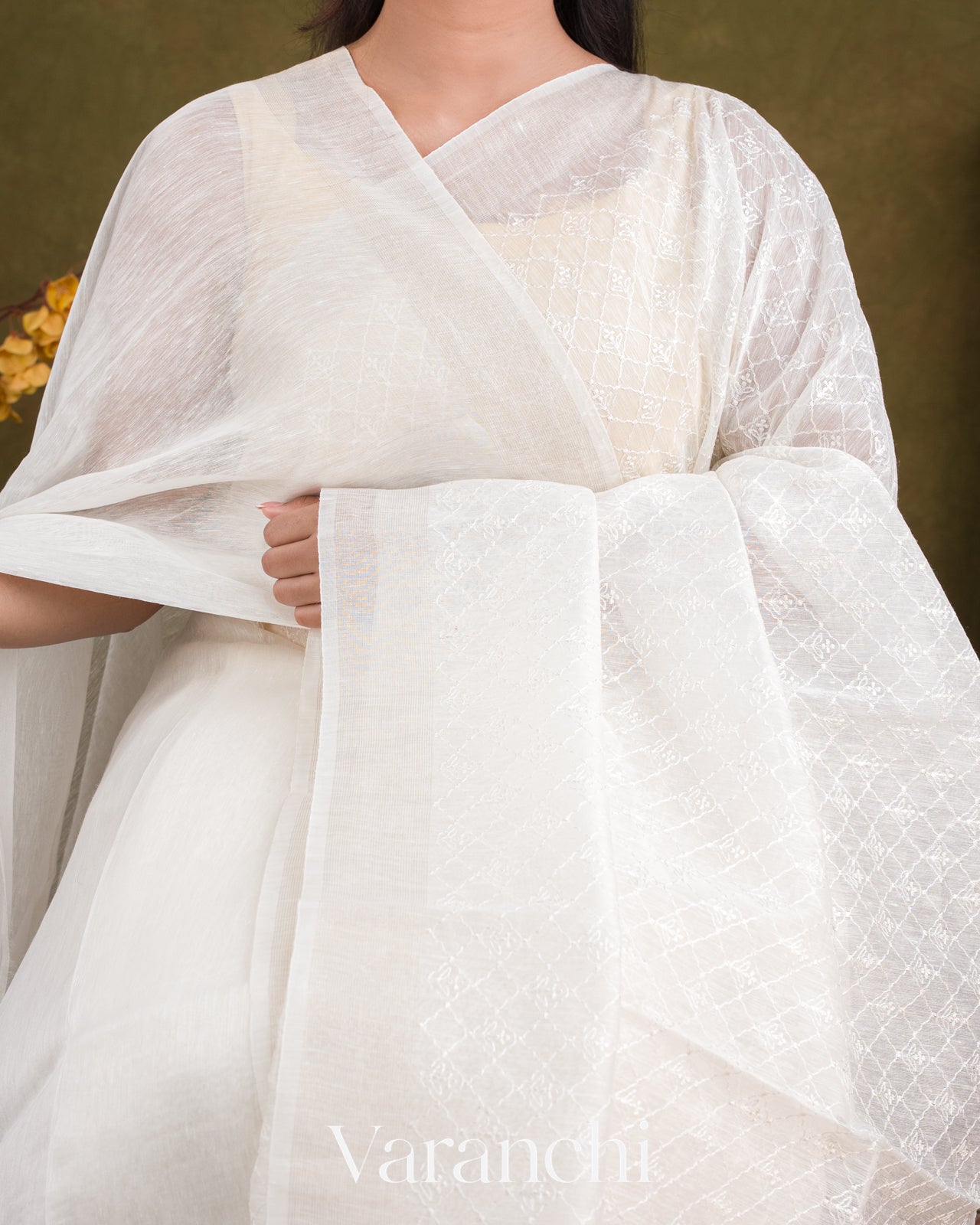 Soft White Floral Embroidered Pure Silk Linen Saree – Varanchi